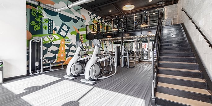 The Strauss on Burnside - Luxury Apartments in Portland, OR