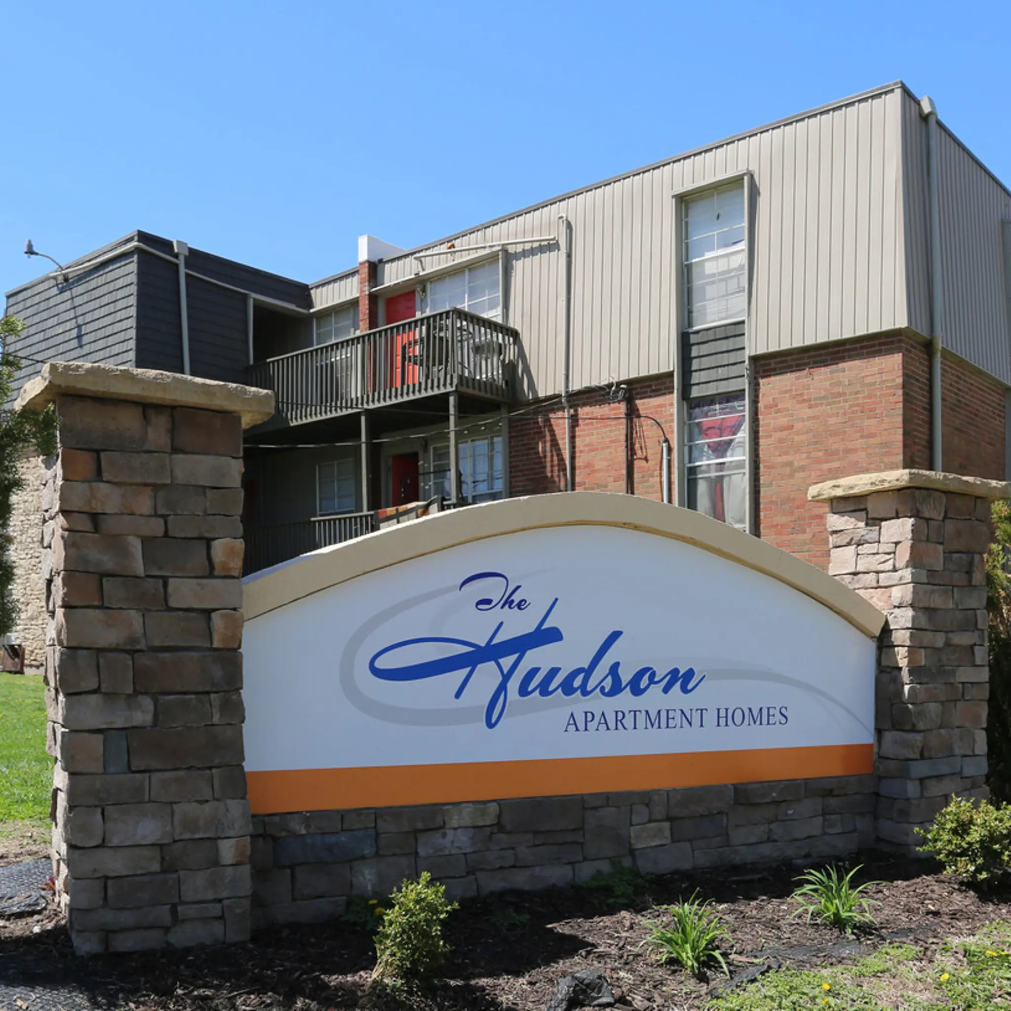 The Hudson Apartments | Independence, Missouri