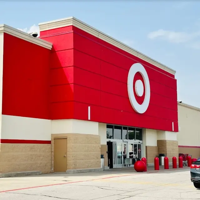 New Luxury Apartments in Dallas, Near I-635 & More