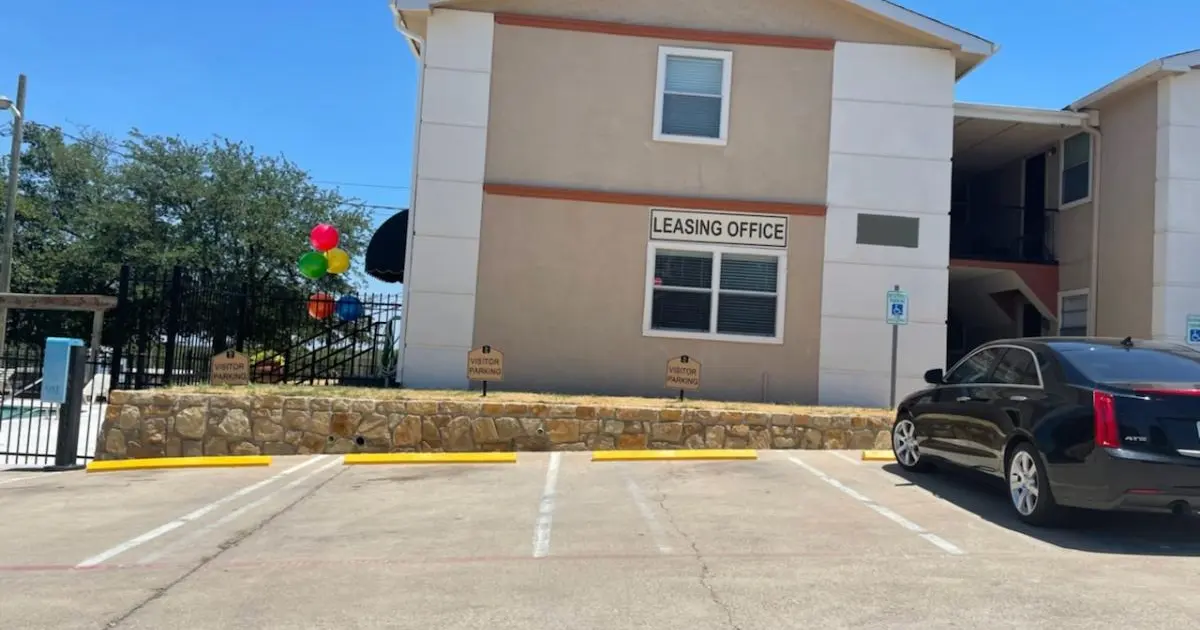 Home | The Ridge and Parkdale Apartments